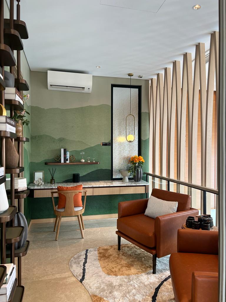 Layton Type 12 - Layton at Nava Park